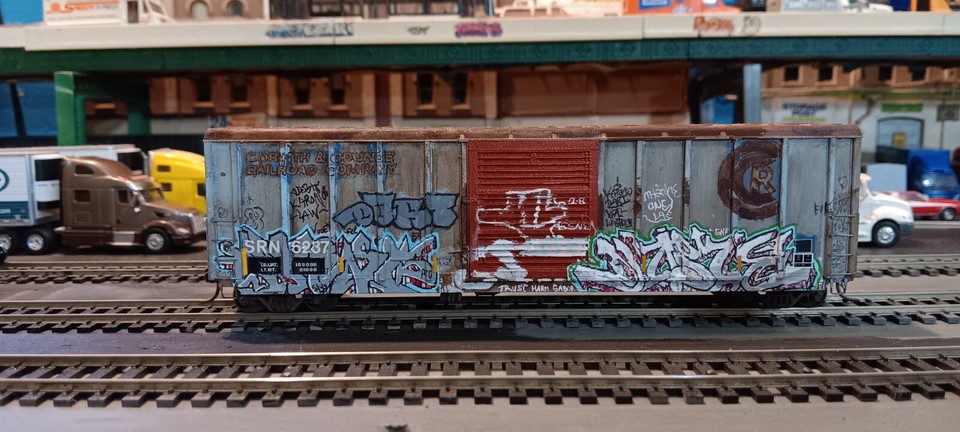 HO Scale Athearn 50' Boxcar Patched, Custom Weathered w/ Graffiti.CSX ...