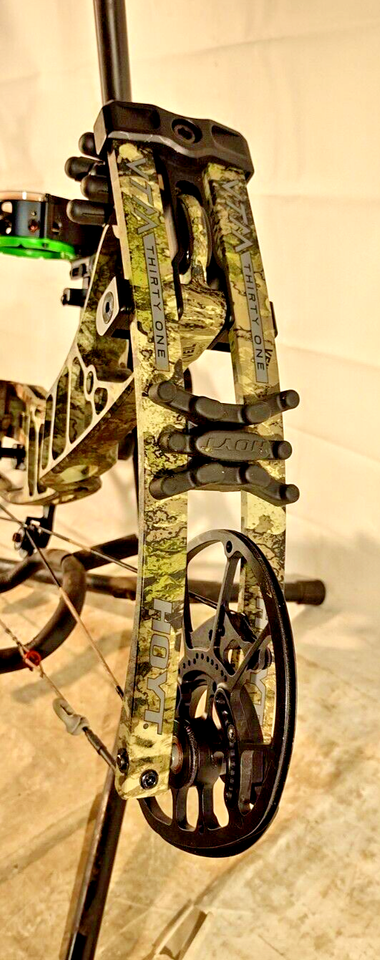 Hoyt VTM 31 RH Compound Bow | eBay