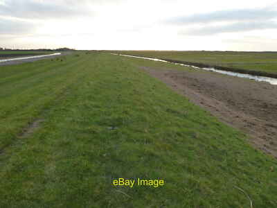 Photo 6x4 The Nene Way long distance footpath - The Nene Washes ...