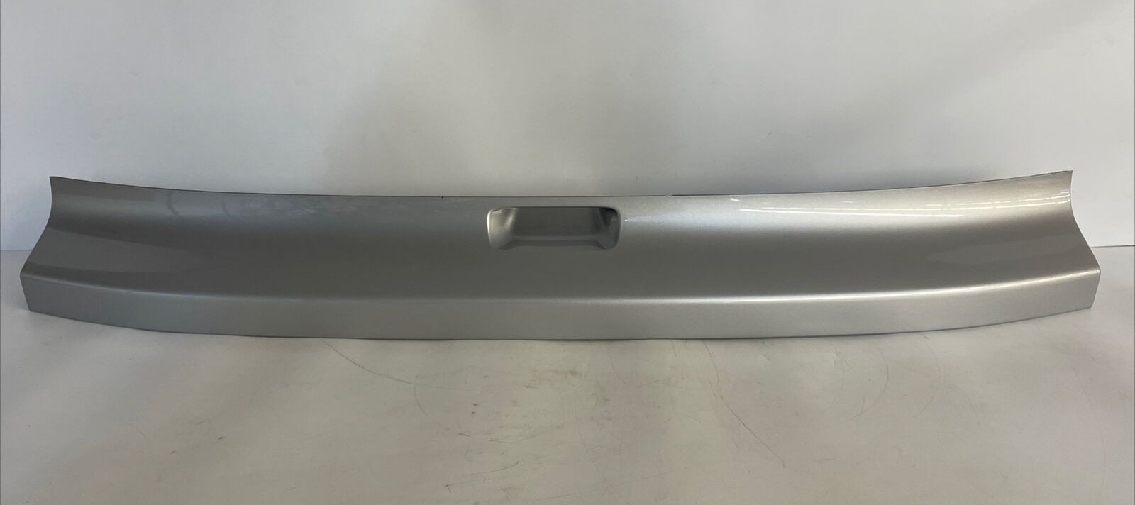 2007-11 Honda CRV Tailgate Lower Moulding Garnish OEM Honda 74895-SXS ...