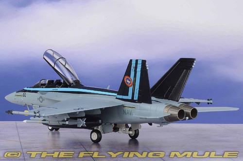 Hobby Master 1:72 F/A-18F Super Hornet, USN NAWDC, Top Gun: Maverick | eBay