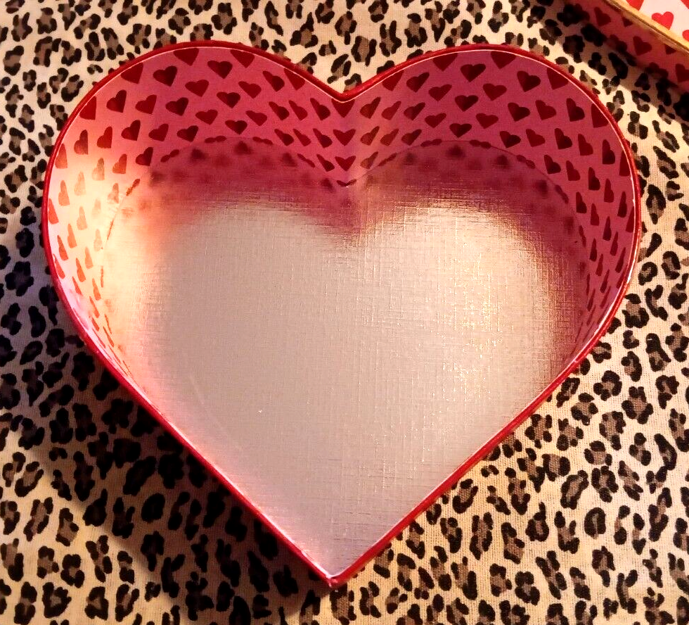 Victoria's Secret Heart Shaped EMPTY LOVE HEARTS Gift BOX 7"x7x2.5 Pink ...