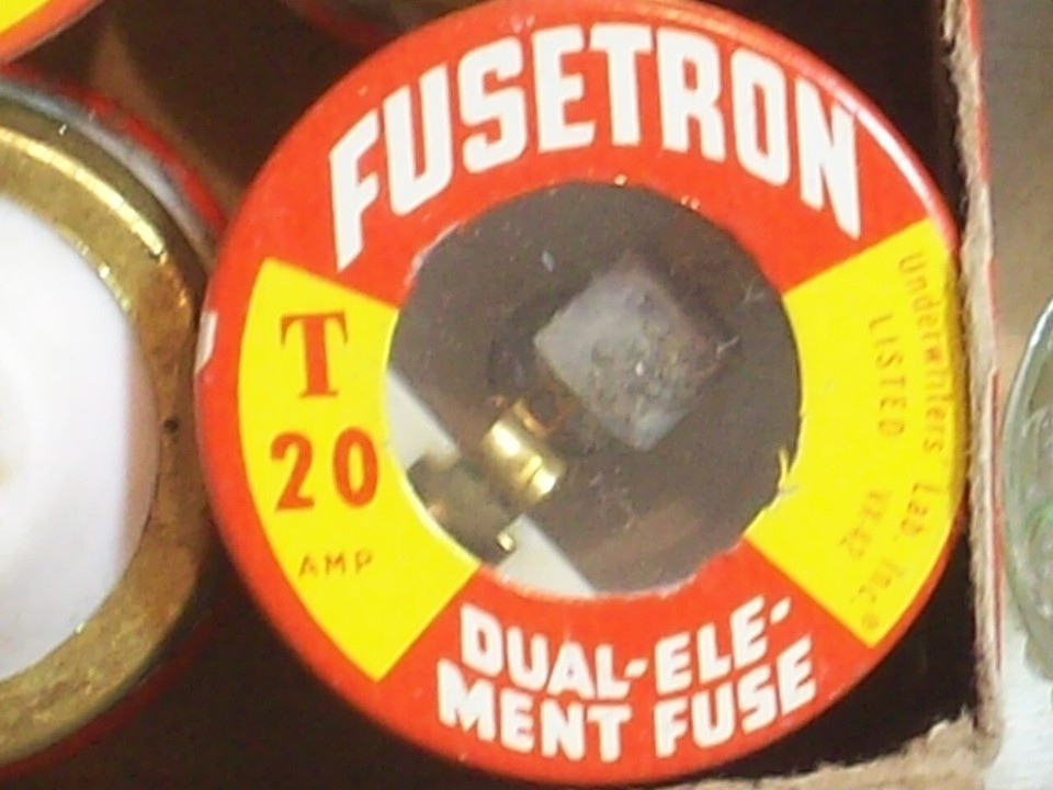 Electric GLASS FUSE SCREW IN THREAD VINTAGE 20 25 AMP SPIRAL AMP ...