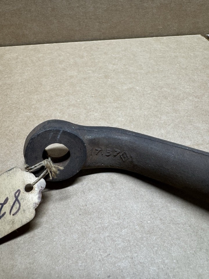 NOS WILLYS KAISER PASSENGER SIDE STEERING KNUCKLE ARM FITS 41-45 MB ...