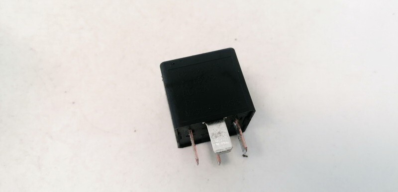 8888301319 30765043 Relay module for Volvo V40 UK1091116-95 | eBay UK