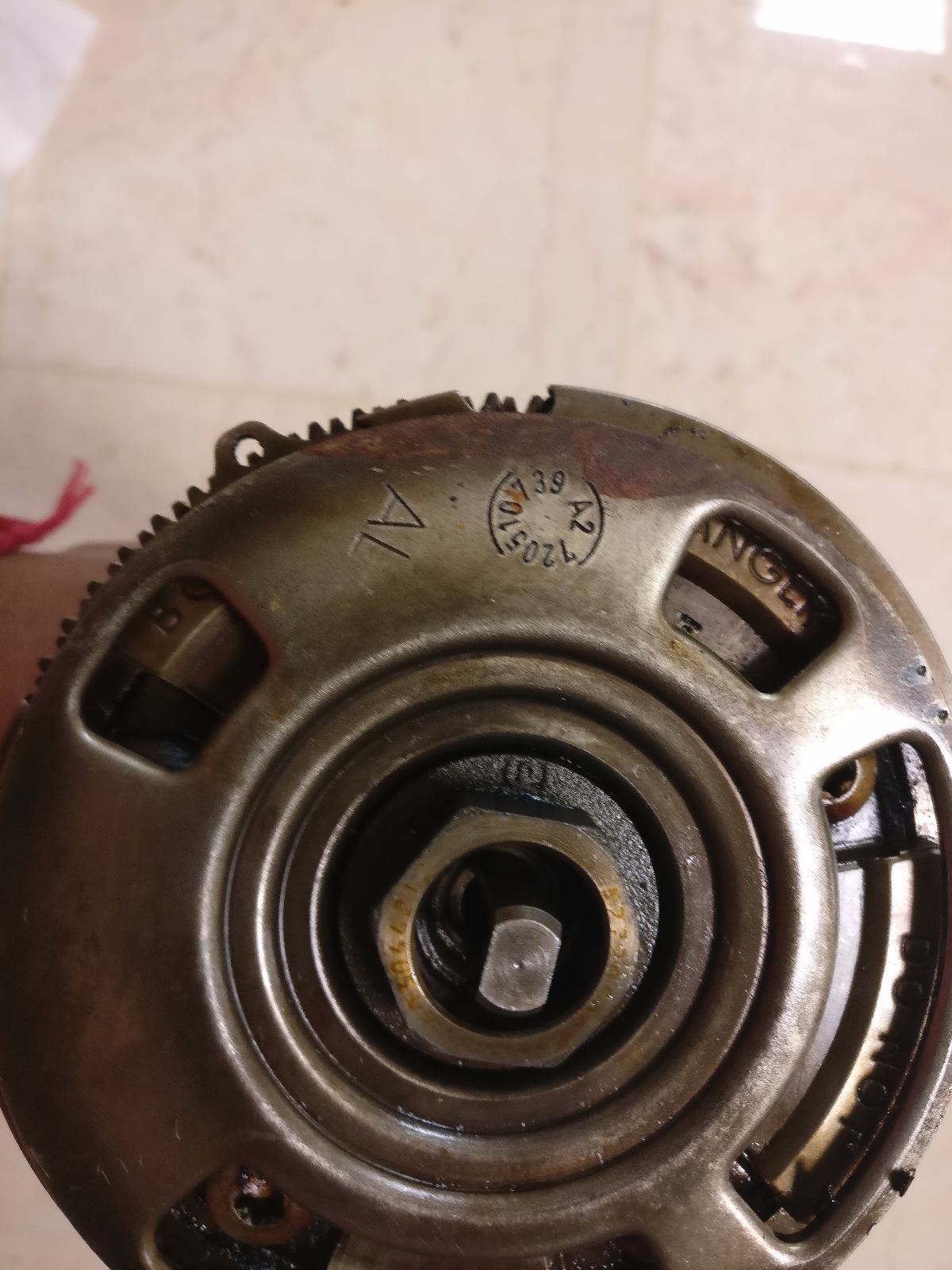 MERCEDES-BENZ OEM LOWER LEFT DRIVER CYLINDER HEAD CAMSHAFT ...