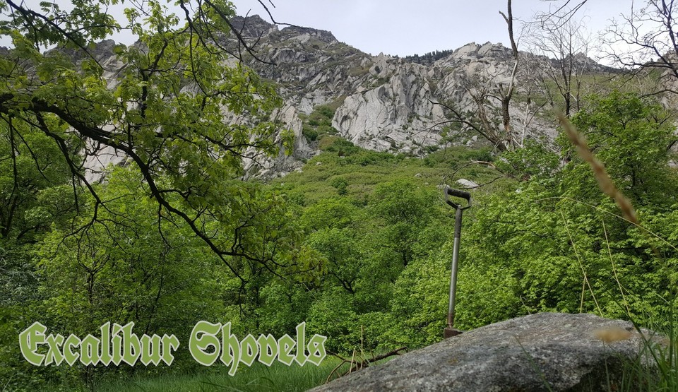 Excalibur Metal Detecting Shovel Heavy Duty Digging Tool Model Arthur ...