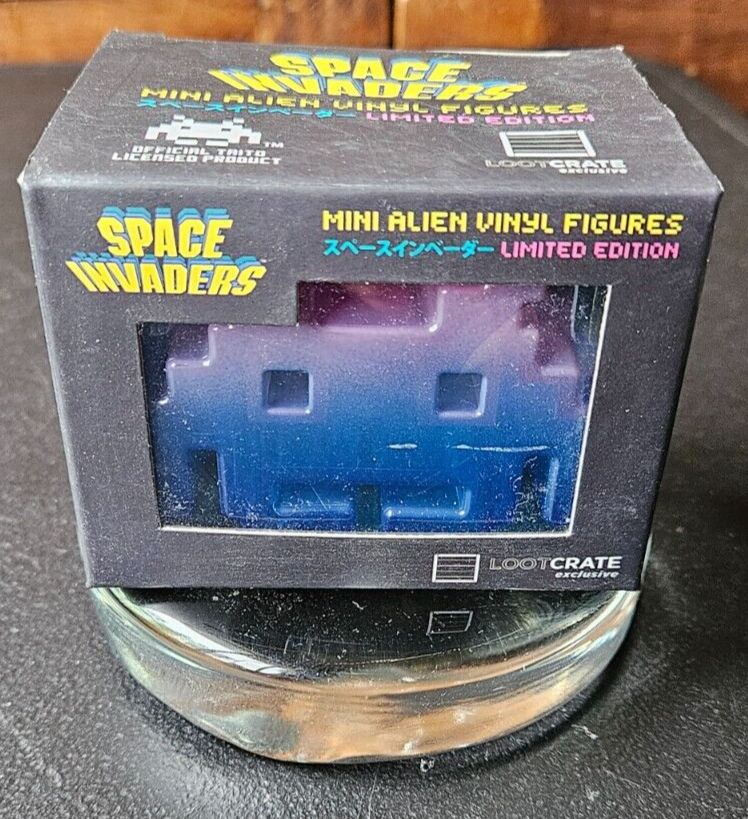 SPACE INVADERS, MINI ALIEN VINYL FIGURE. LIMITED EDITION. 2015 TAITO ...