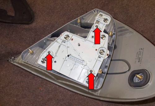 03-06 Mercedes W211 E-Class RH Side HALOGEN Taillight Bulb Holder ...