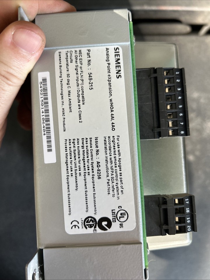 Siemens APOGEE Automation Analog Expansion w/HOA (4AI) (4AO) Model 549 ...