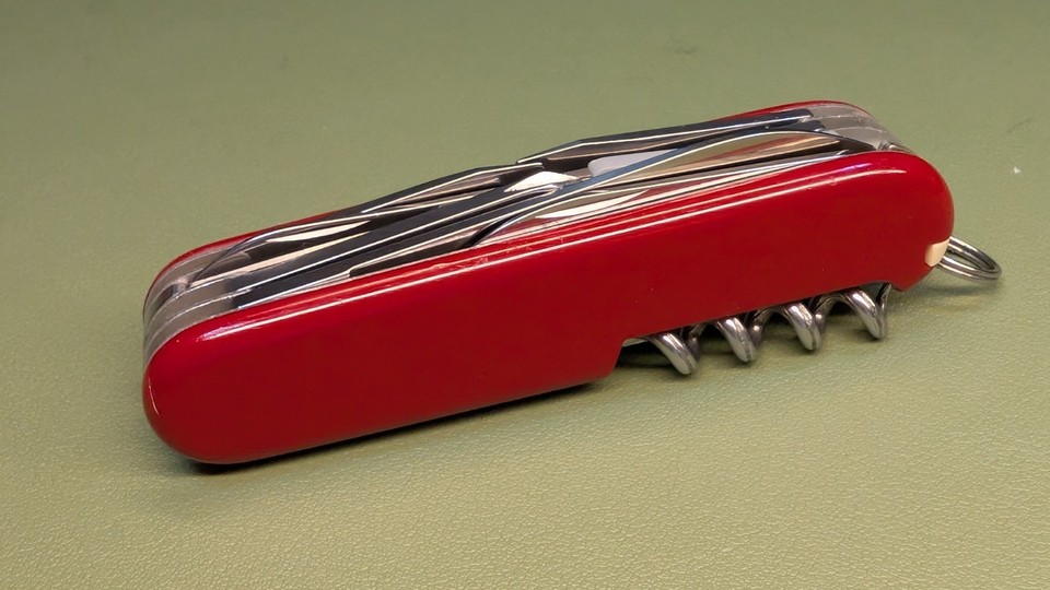 Vintage 1985-86 Victorinox EXPLORER Red Swiss Army Knife Magnifying ...