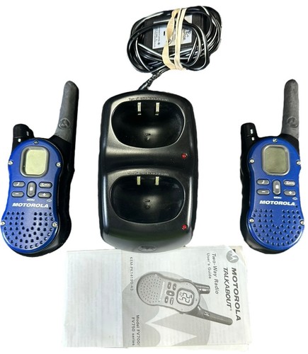 MOTOROLA TALKABOUT MODEL FV700 Two Way Radios/ Walkie Talkies With ...