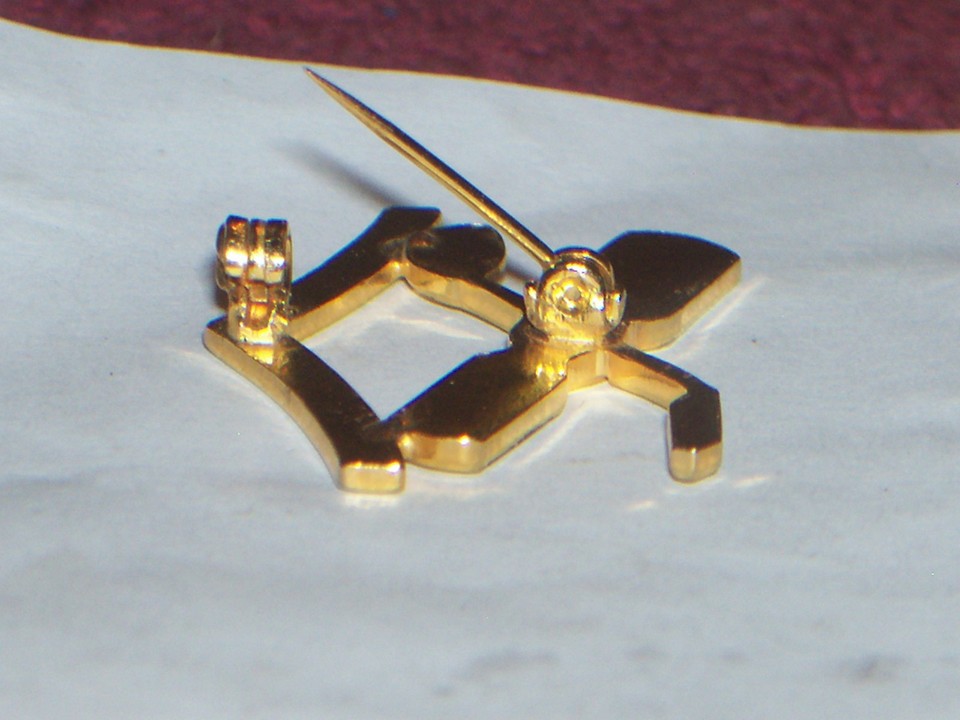 ORIG. UNISSUED VIETNAM ERA NAVY MOLDER 3rd. CLASS RATE HAT PIN | eBay