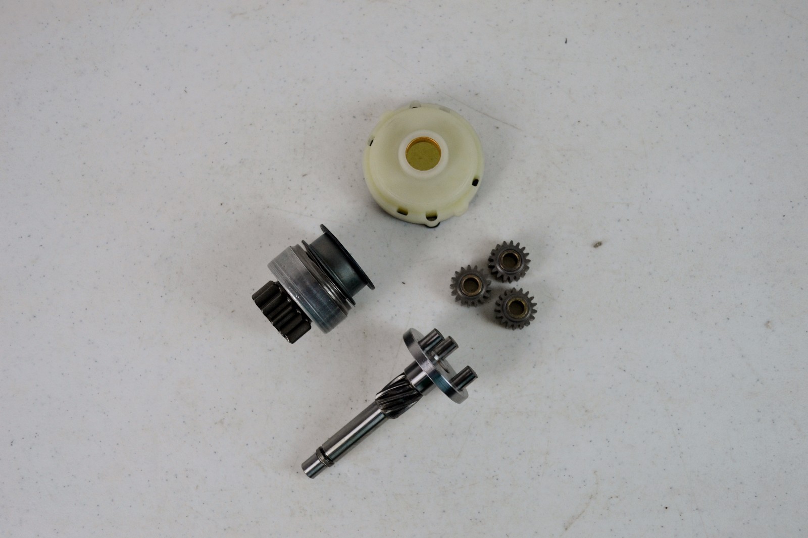 Cy01-18-x20 Mazda Shaft Clutch CY0118X20 Genuine OEM Part for sale ...