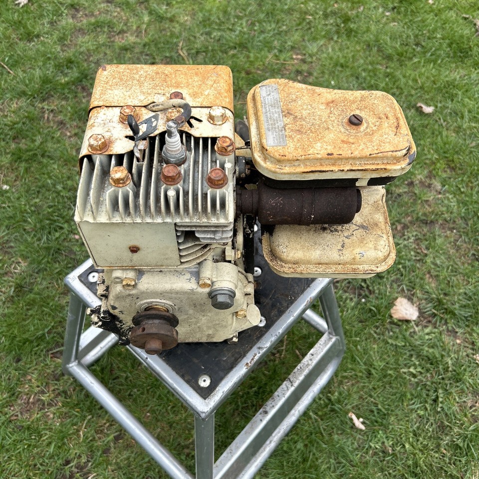 BRIGGS AND STRATTON 2HP ENGINE 60120 (TURNS OVER, RUSTY GAS TANK) | eBay