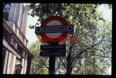 PHOTO LONDON UNDERGROUND BETHNAL GREEN STATION SIGN | eBay