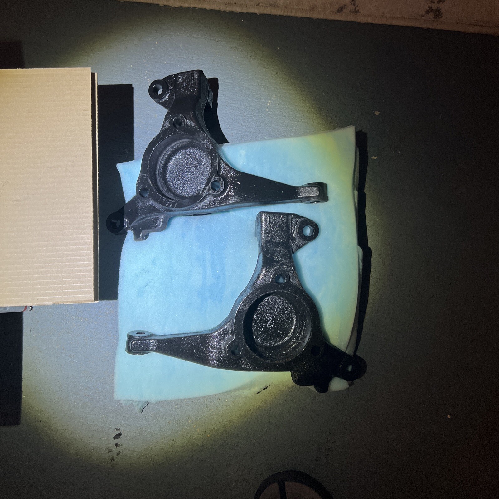 98-04 2wd S10 Blazer Spindles L/R NO HUB BOLTS. Great For G-bodies- Big ...