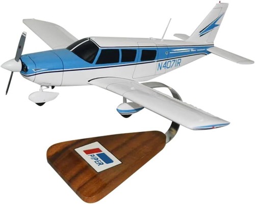 Piper PA-32 Cherokee 6 Desk Top Display Private Aircraft Model 1/24 SC ...