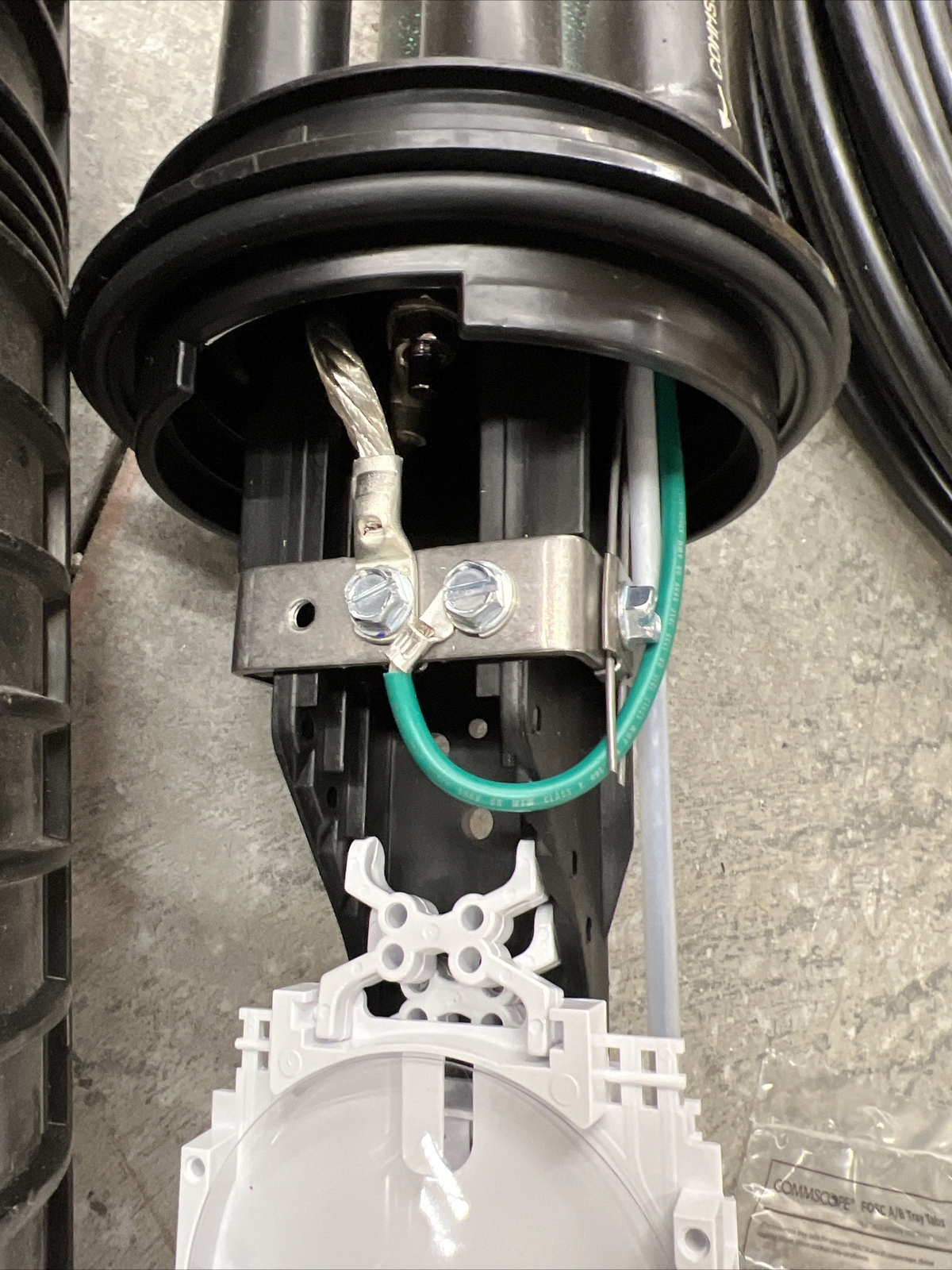 NEW Commscope FOSC 400 Fiber Optic Splice Closures Free Shipping!!! | eBay