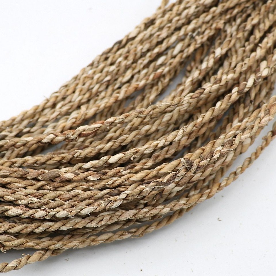 Natural Water Straw Rope Handmade Weaving Grass Rattan Braids Basket ...