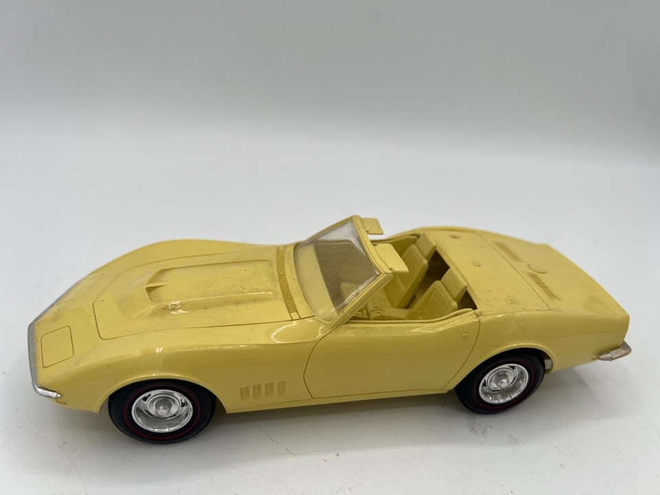 VINTAGE MPC YELLOW 1968 CHEVROLET 427 CORVETTE CONVERTIBLE DEALER PROMO ...
