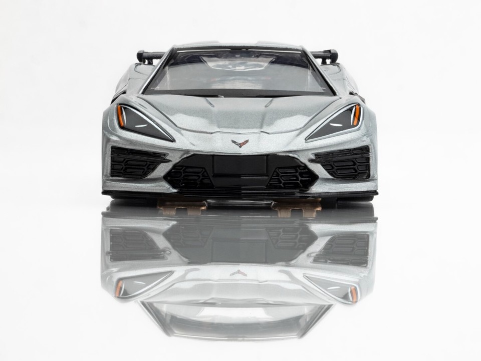 AFX Corvette C8 Ceramic Matrix Metallic Silver Mega G + HO Slot Car ...