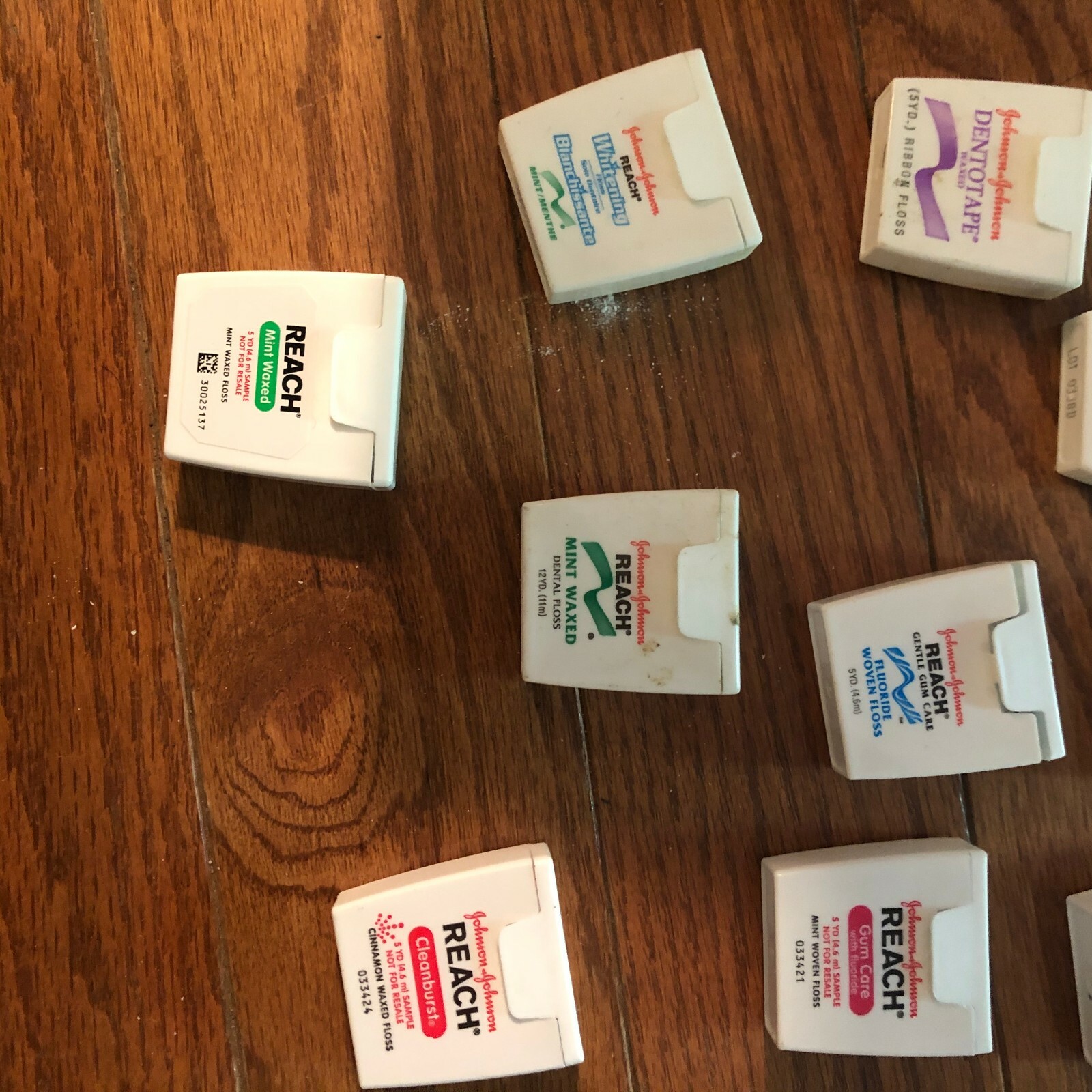 11 new spools of dental floss by Johnson&Johnson. FREE ship | eBay