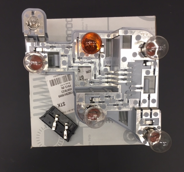 Genuine Mercedes-Benz Drivers rear light bulb holder C-Class 204 ...