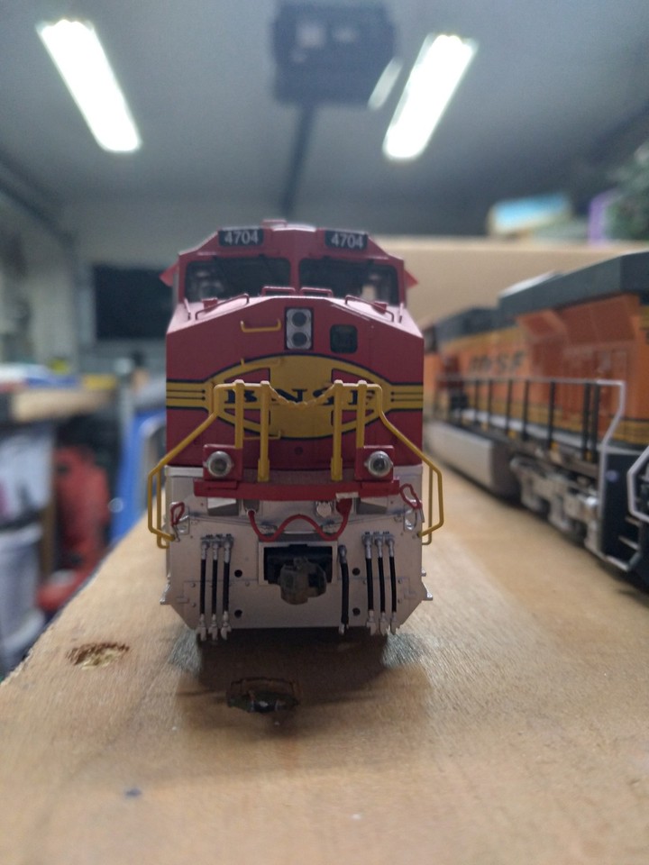 Mth Dash 9 Bnsf Warbonnet. Ho Scale Dc/Dcc #4704 | eBay
