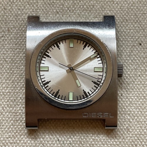 Vintage DIESEL QUARTZ WATCH MODEL DZ-2105 340407 New Battery No Band | eBay