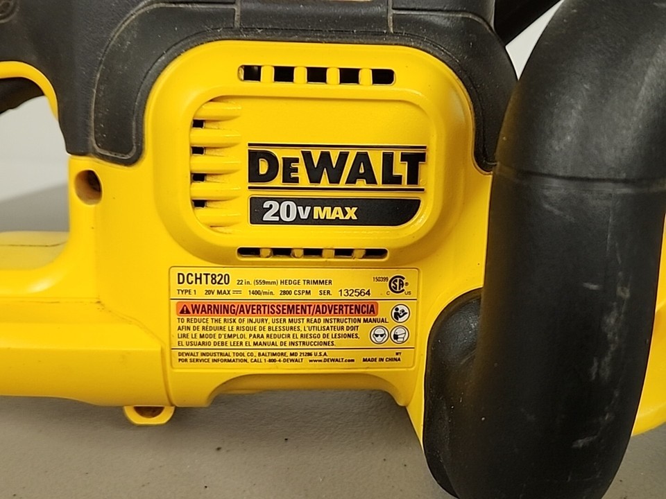 Dewalt DCHT820 22" 20v Hedge Trimmer w/Charger No Battery | eBay