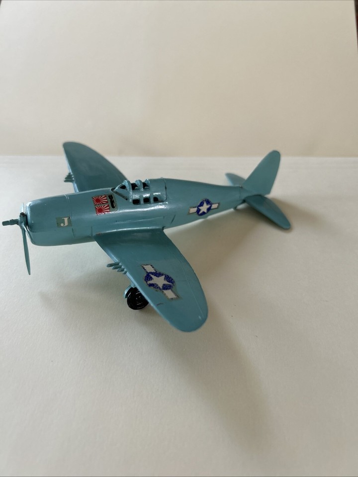 Renwal Vintage 1940’s WWII Plastic P-47 Thunderbolt Plane Powder Blue ...