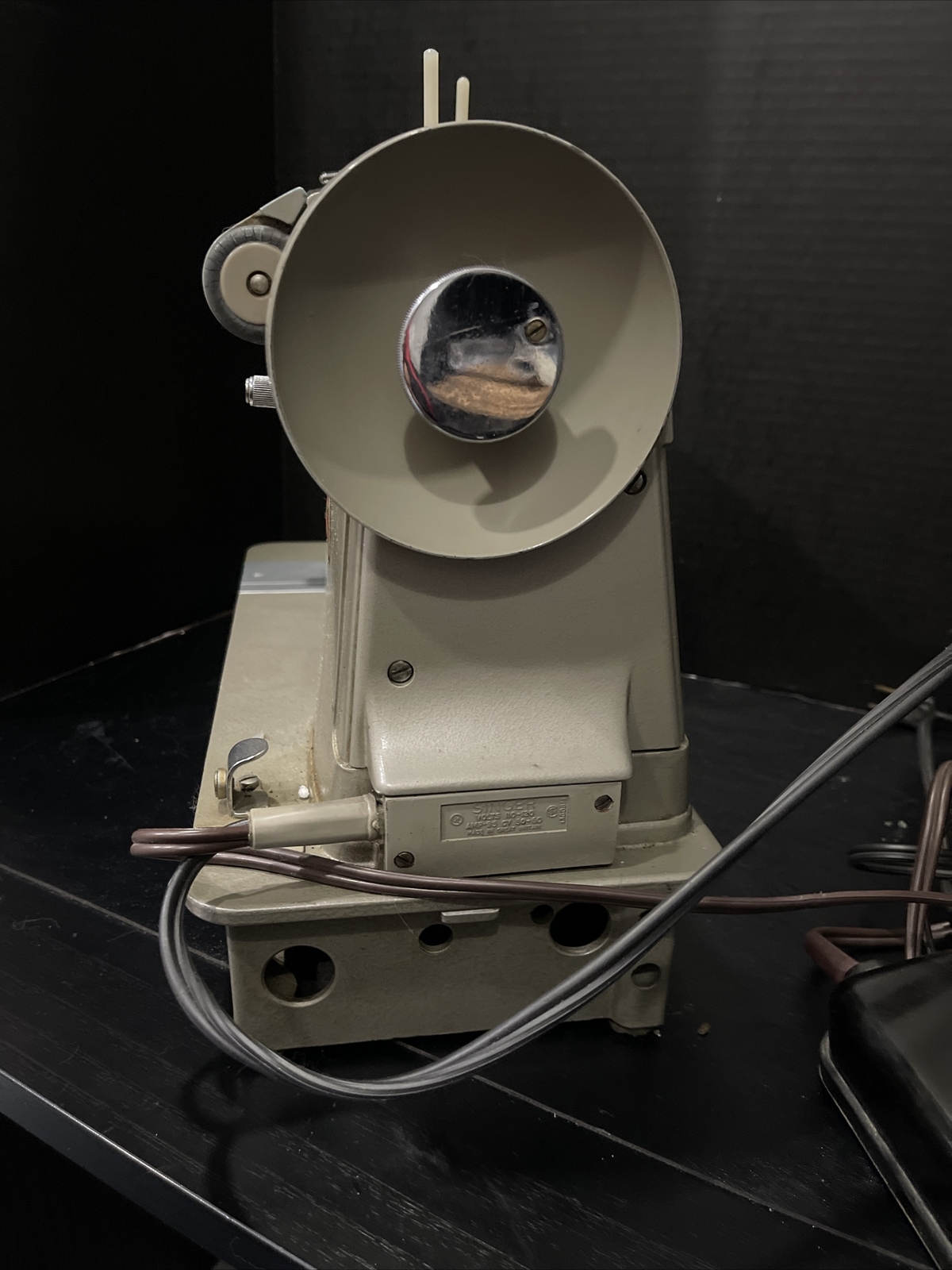 VINTAGE SINGER SEWING MACHINE 13608M WORKS | eBay