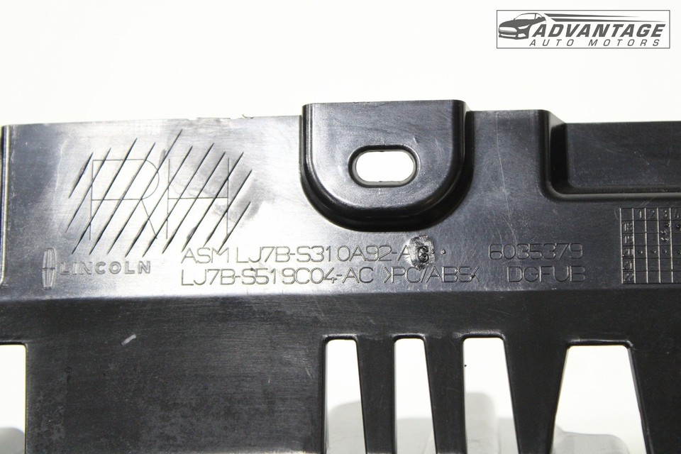 2020-2025 LINCOLN CORSAIR REAR RIGHT SIDE QUARTER PANEL COVER BRACKET ...