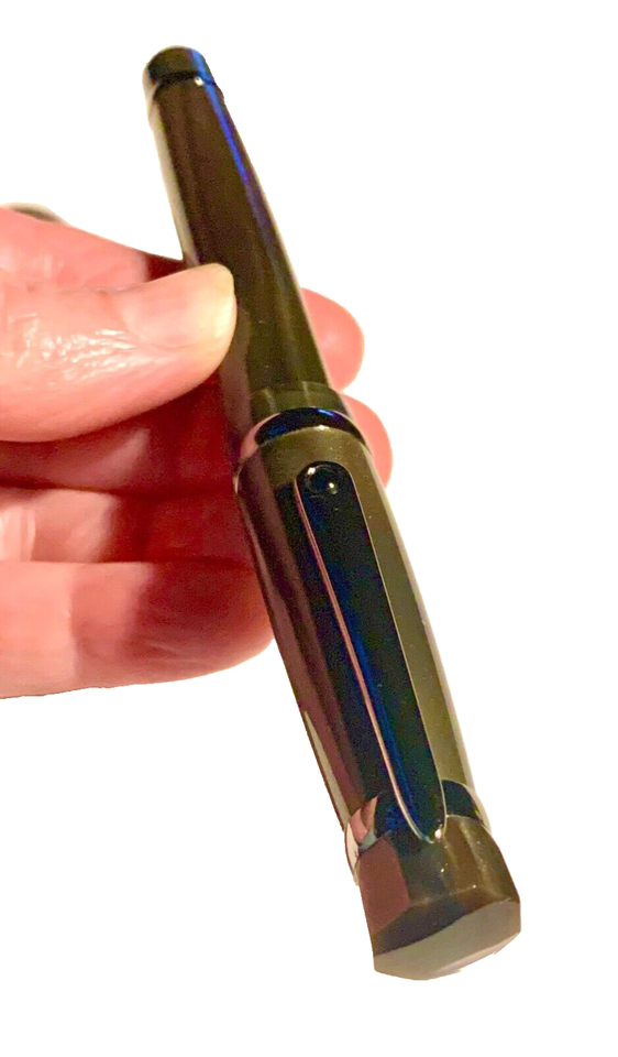 LEVENGER Verona Limited Edition Green Metallic Fountain Pen - Italy | eBay