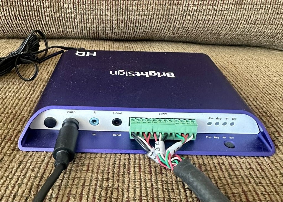 BrightSign HD4 HD1024 Full HD Expanded I/O HTML5 Player w/ Accessories ...