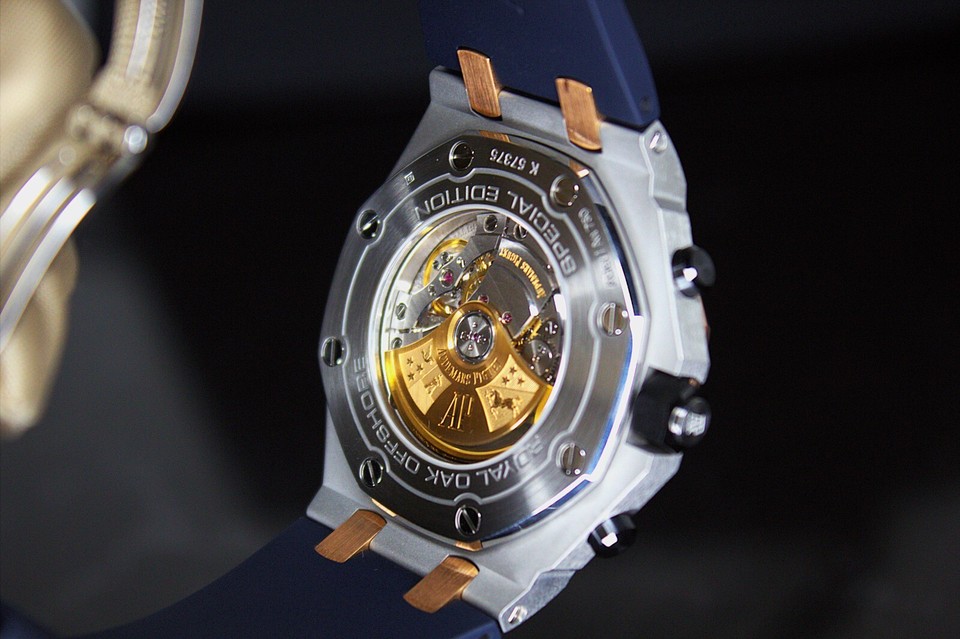Audemars Piguet Royal Oak Offshore 42mm Bucherer Edition 26471SR.OO ...