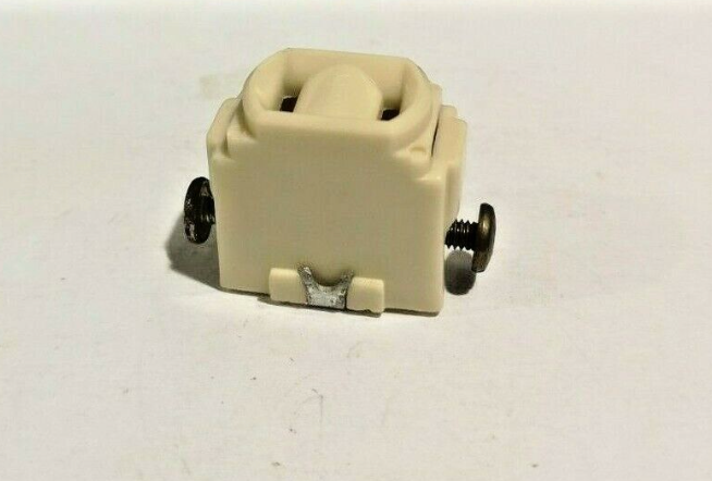P&S Despard Single Receptacle Outlet VINTAGE NEW 1320 SET OF 19 IVORY ...
