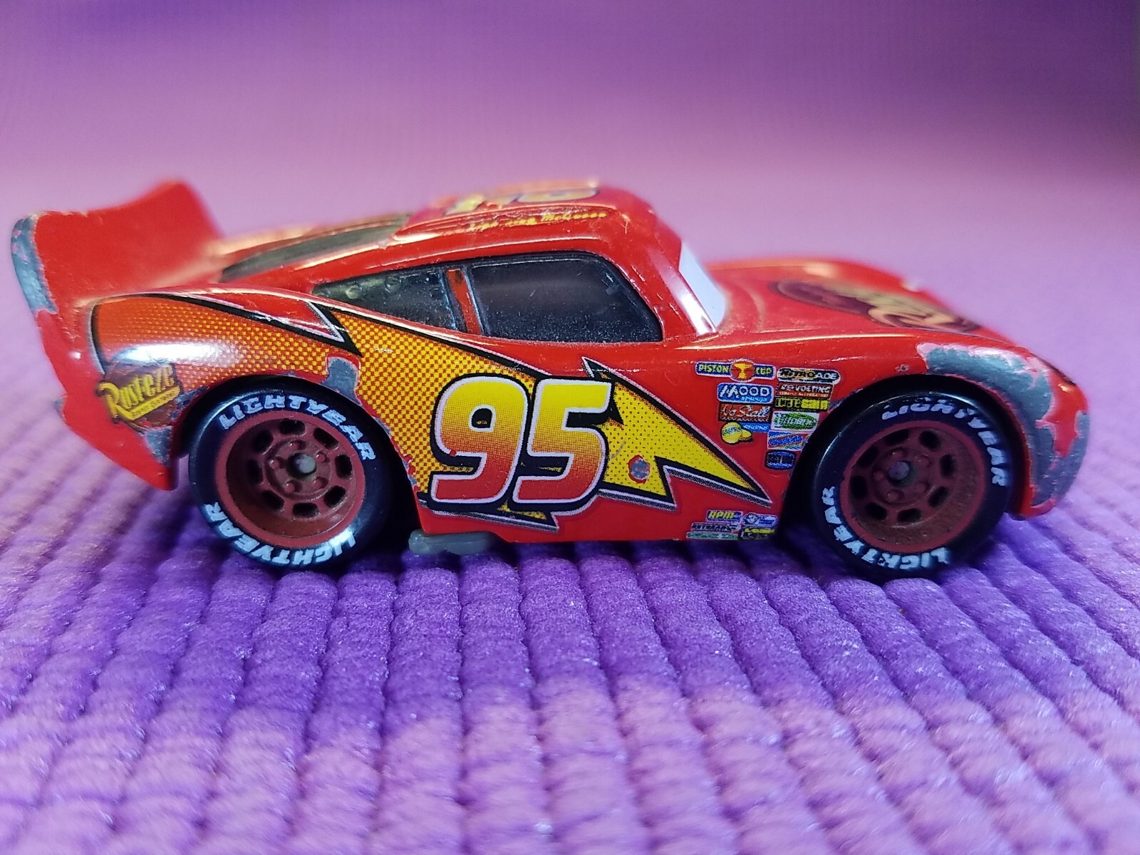 Disney Pixar Cars-Chase- Rust-eze Lightning McQueen Car | eBay