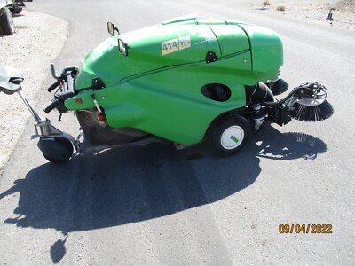 Sweepers & Scrubbers - Advance Sweeper