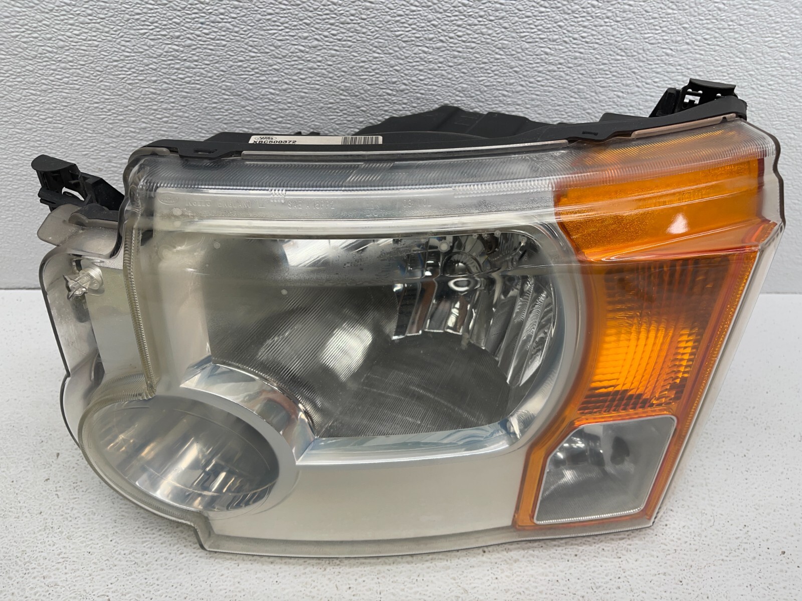 2005-2009 Land Rover LR3 Left Driver Side Headlight Halogen OEM ...