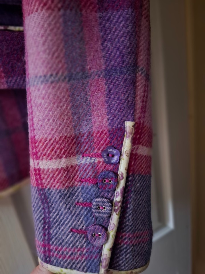 Beautiful Ness tweed jacket. Fantastic condition. Beautiful pink lining ...