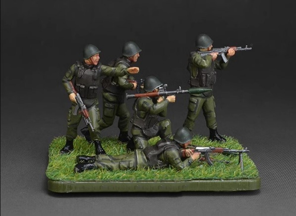 New 1/72 Modern Soviet mechanized Infantry 5 Soldier Model | eBay
