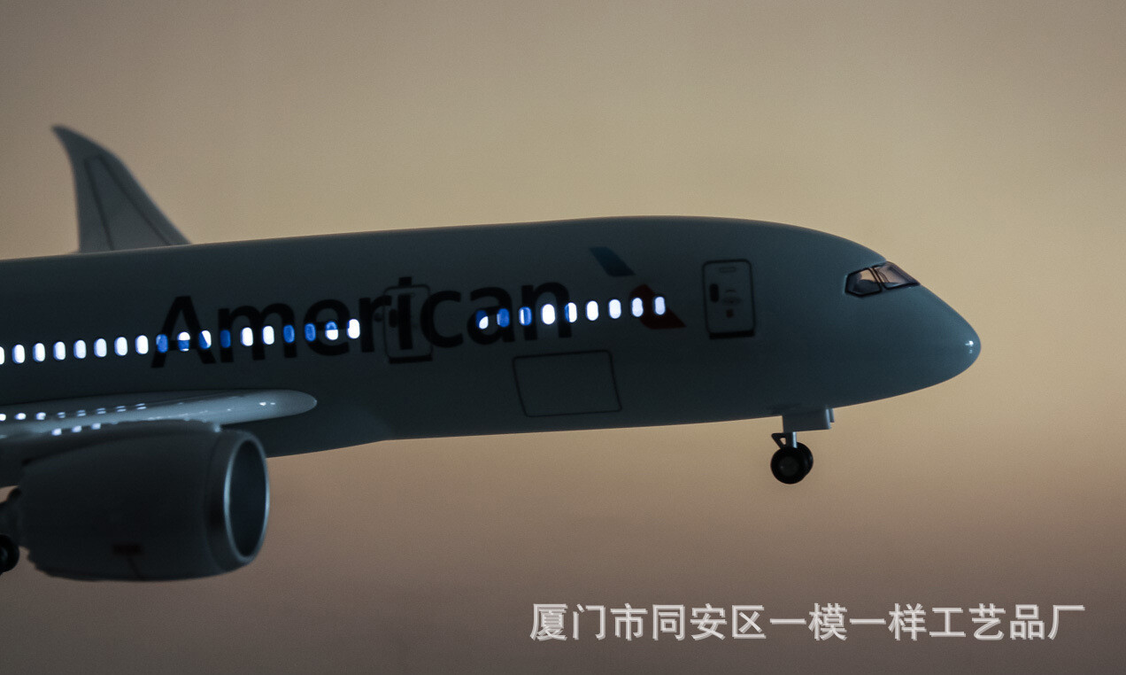 43cm 1/130 American Airlines LED Light Airplane B787 Airforce Model | eBay