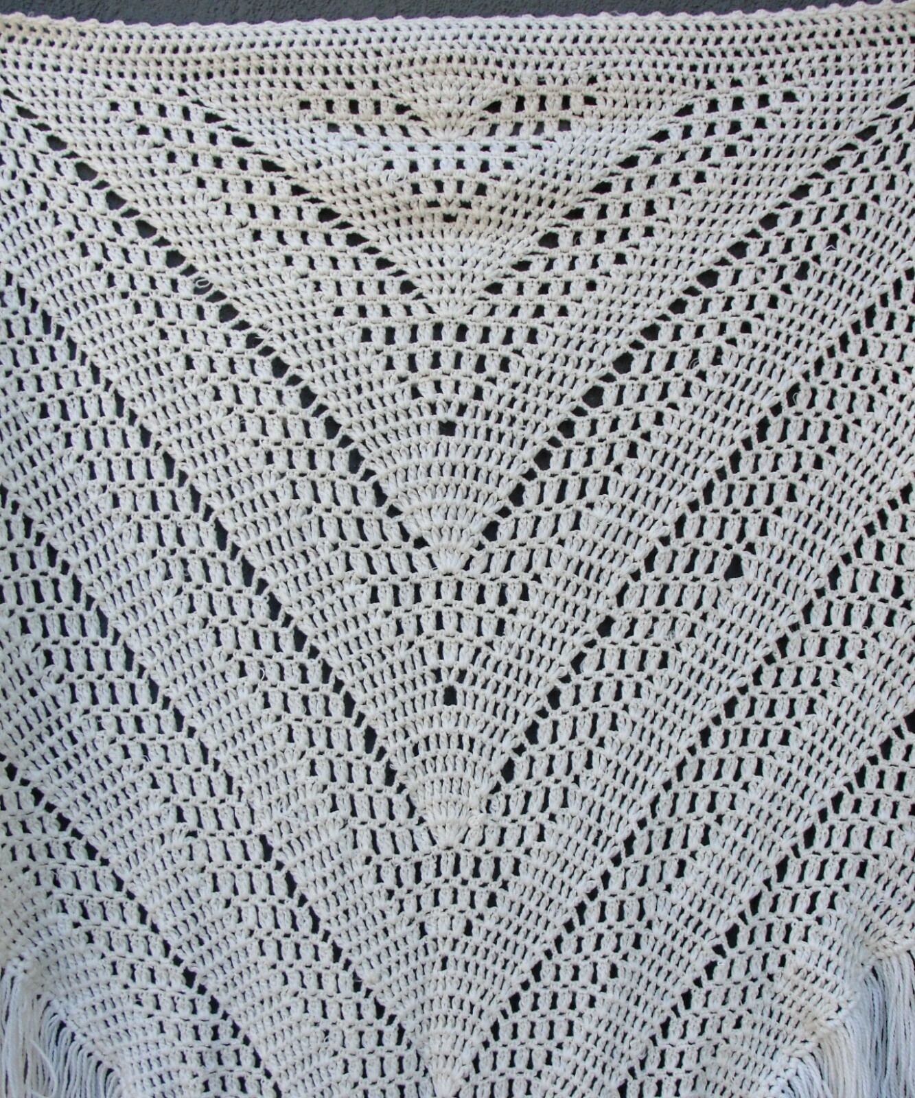 Vintage Crochet shawl, 1970s fringe wrap shawl, Whit… - Gem