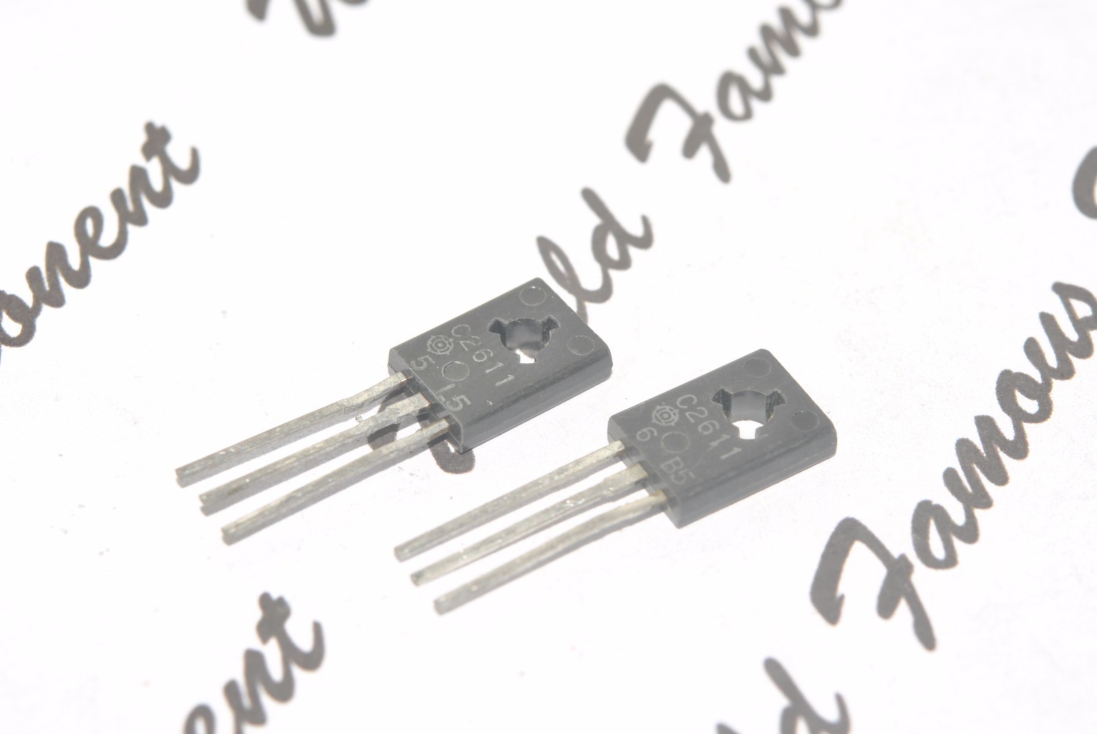 2pcs - 2SC2611 NPN 1.25W 300V 0.1A TO126 Transistor - 'Genuine' | eBay
