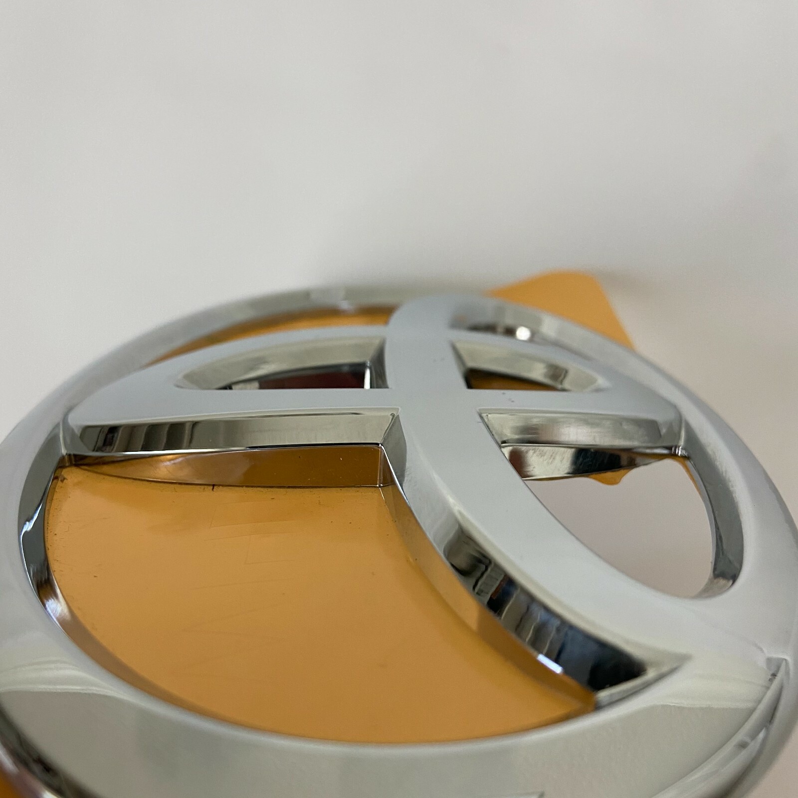 TOYOTA W140 CHROME REAR FRONT EMBLEM LIFTGATE DECK LID 76801-0E250 ...