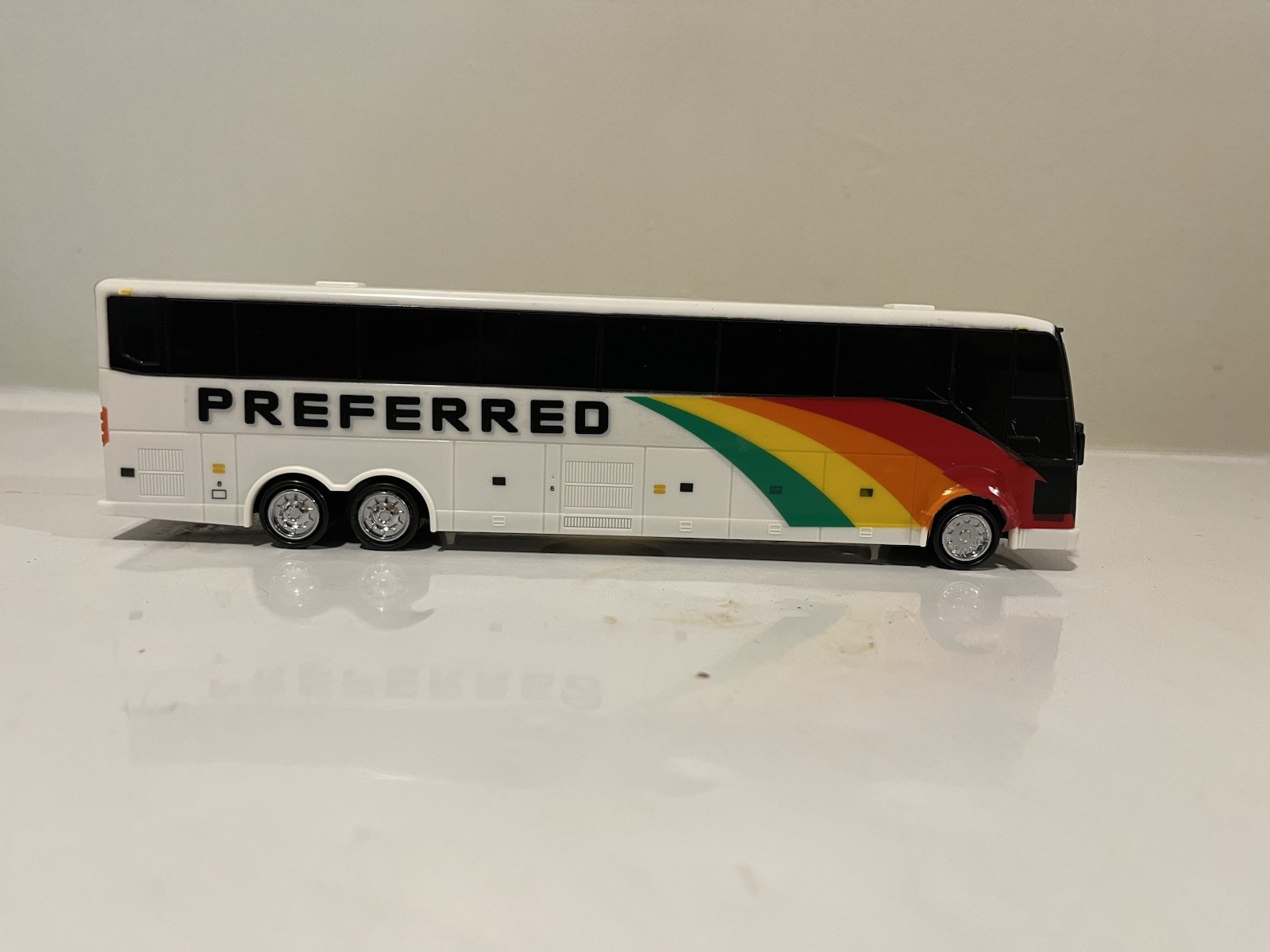 1/50 Scale Prevost H3-45 Motor Coach. Representing Preferred Charters ...