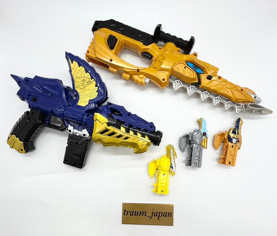 Power Rangers Dino Fury Ryusoulger DX Gold Mosa Blade Blaster Morpher ...