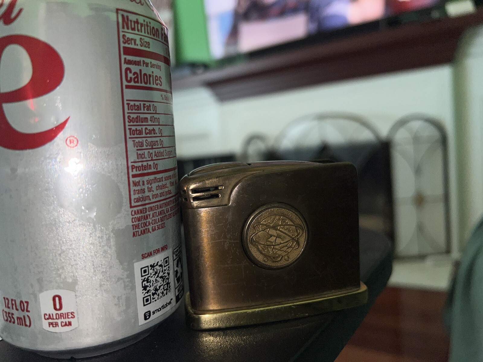 1961 MONARCH Brass CIGARETTE LIGHTER with WORLD MEDALLION Push BUTTON ...